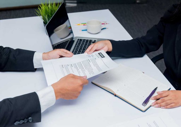 Declaration for Resume For Freshers: Examples and Tips